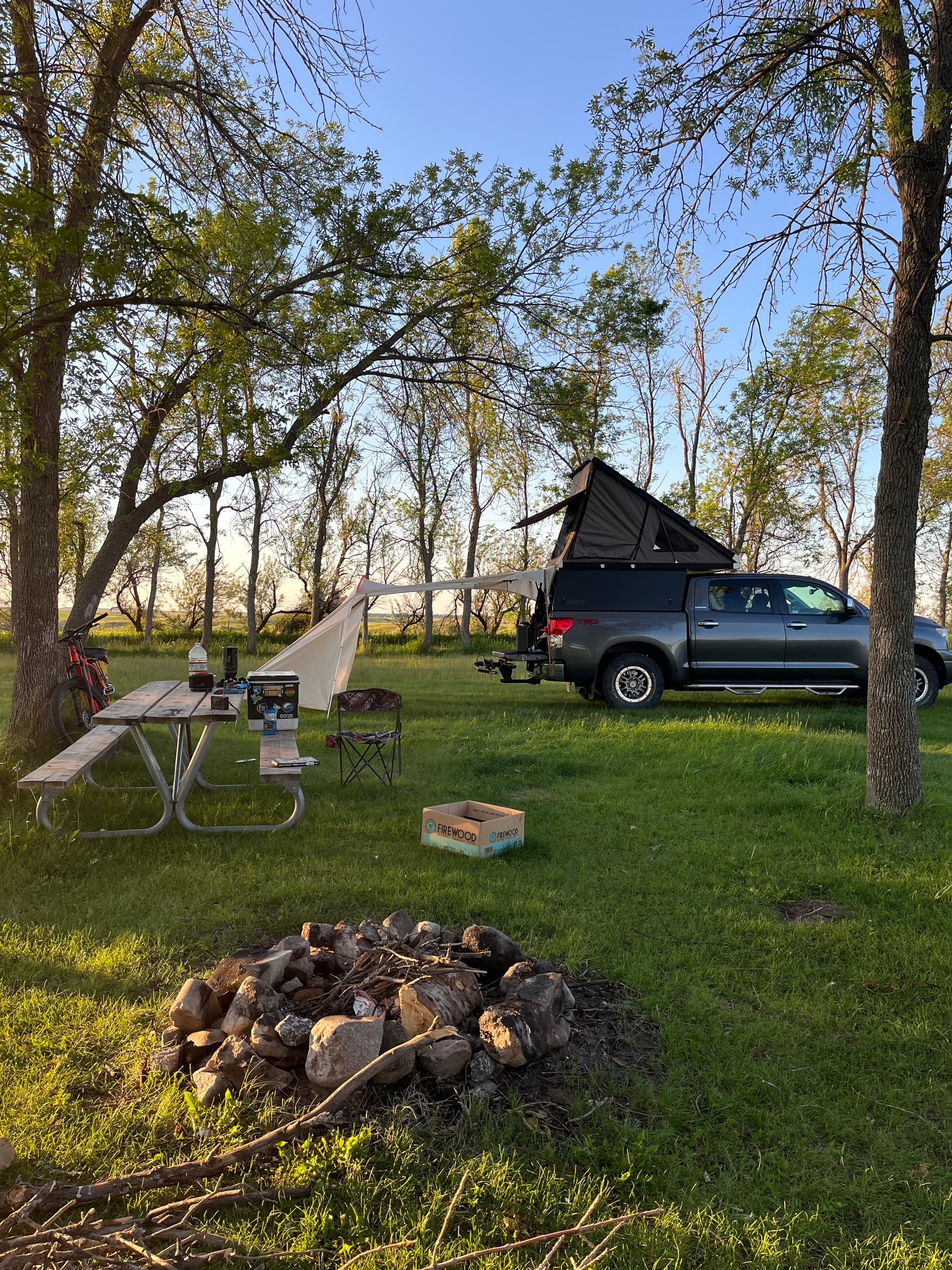 REI Tailgate shade/rain canopy - seems like it was made for the GFC ...